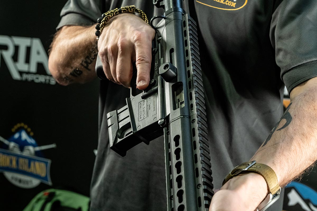 Armscor’s New RIA SA16-22 .22LR AR Style Rifle [Video] - GunBroker.com